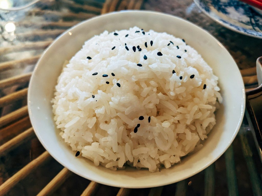 8 Reasons Why You Shouldn’t Eat White Rice Every Day – saving savers